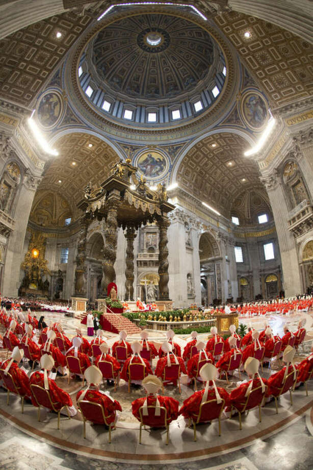 Cardinals enter Sistine Chapel to elect pope - The Hour