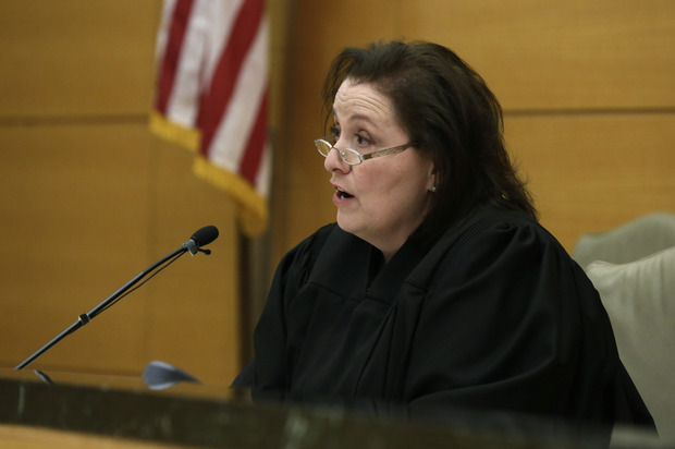 Judge overturns of man held more than 20 years in rabbi's slaying