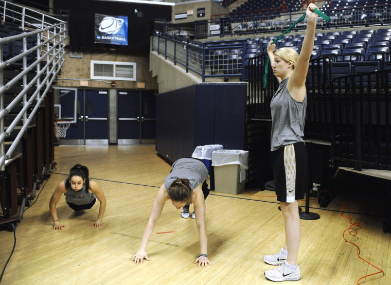 NCAA WOMEN'S BASKETBALL NOTEBOOK — St. Joseph's guard Ashley Prim hopes ...