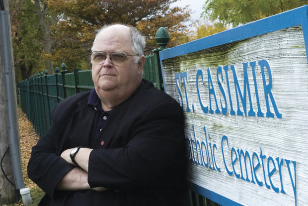 Chicago 'ghost hunter' Richard Crowe, 64 , dies