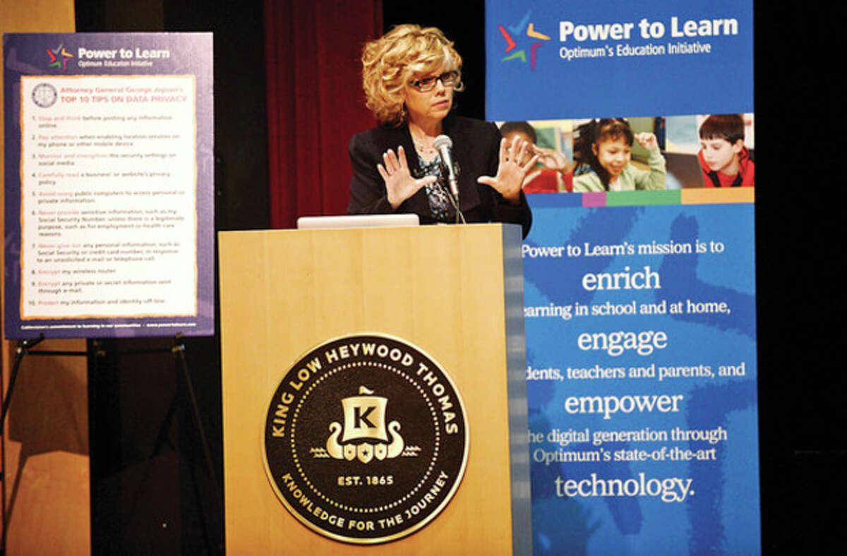 Atty. General Jepsen talks Internet safety with high school students