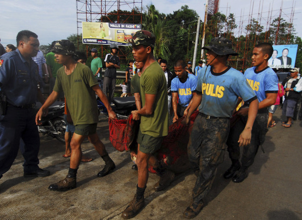 Flash floods kill more than 400 in Philippines