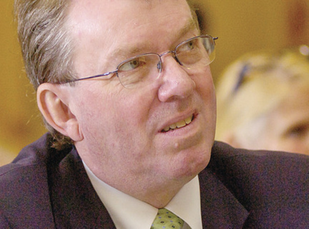 DTC resolution formally thanks former selectman Creeth for service