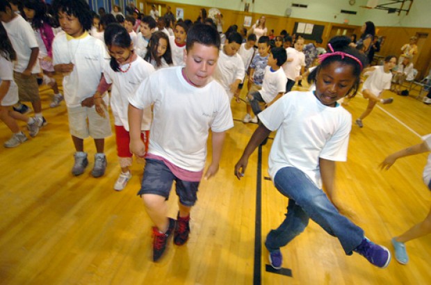 Second-graders work out to fight obesity