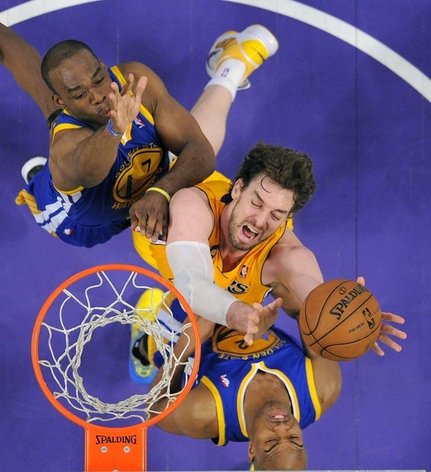 Kobe out for season with torn Achilles tendon