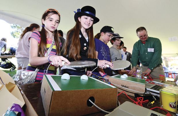 Mini Makers Faire attracts crowd