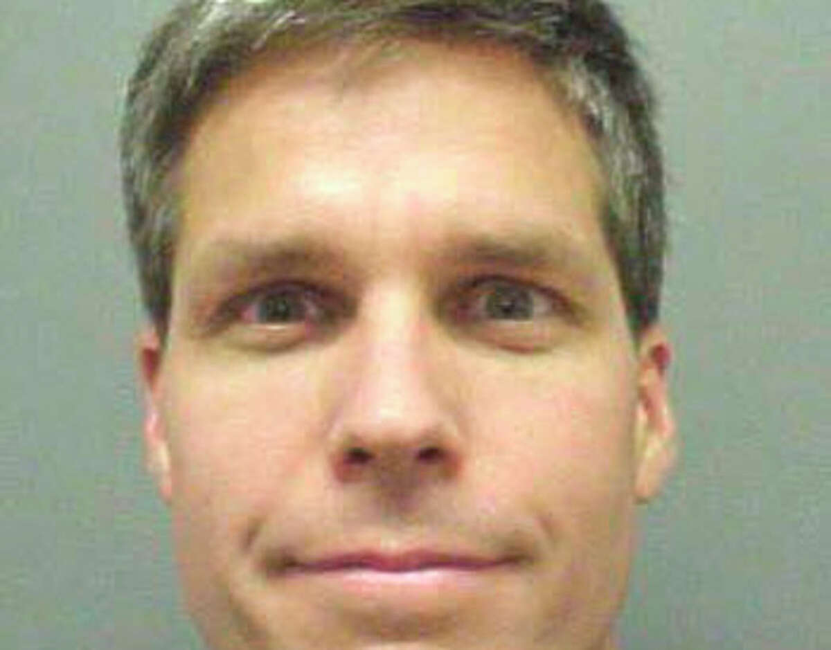 Alex Kelly, the notorious rapist, in minor accident