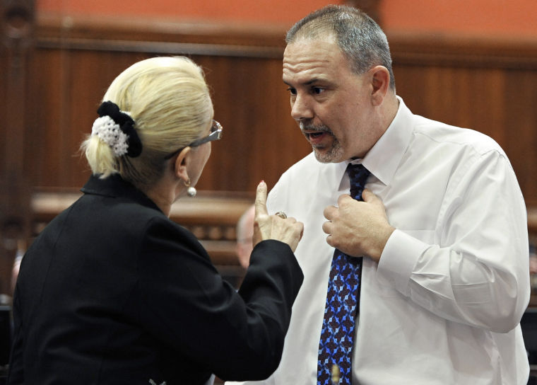 Minnie Gonzalez, Joe Aresimowicz