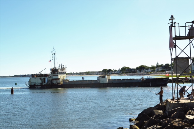 Dredging begins in Milford Harbor