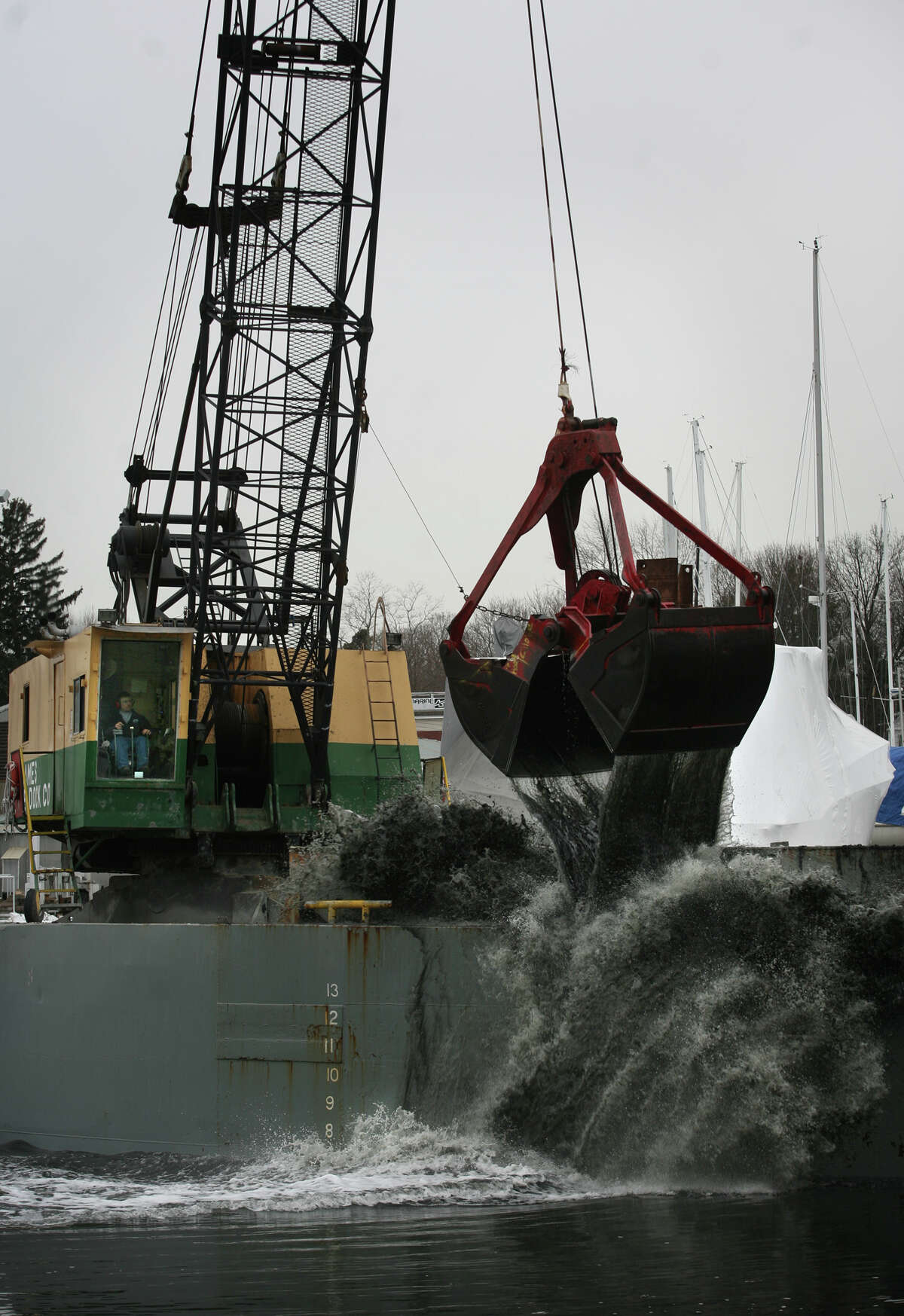 Dredging begins in Milford Harbor