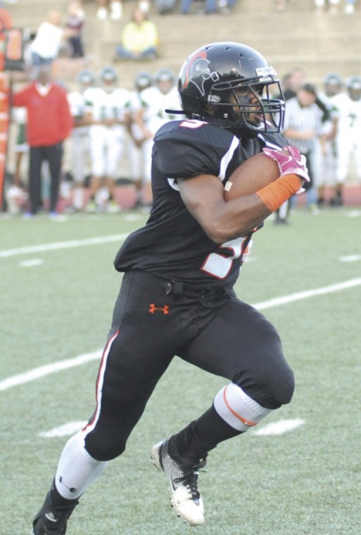 High School Football -- City grid teams are writing their own stories ...