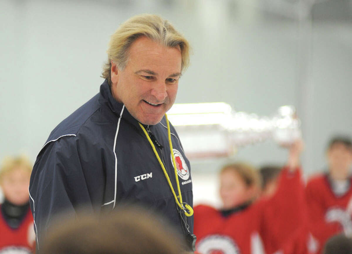 Hall of Famer Glenn Anderson lends his talents to week of youth hockey ...