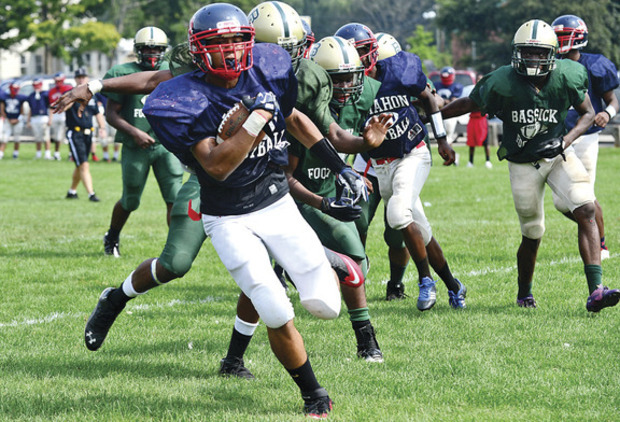 Three area football teams tune up Saturday at Wilton Jamboree