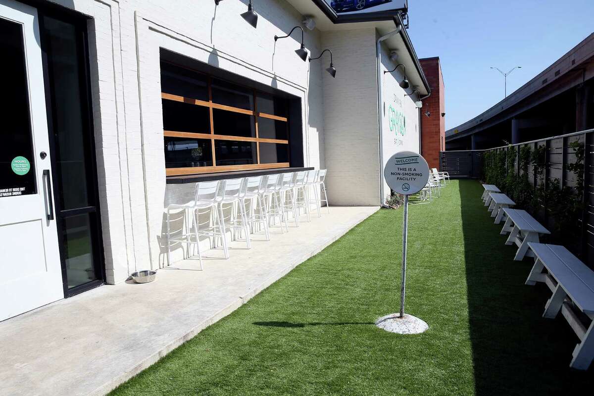 Restaurant review: Down on Grayson is near The Pearl, but definitely ...