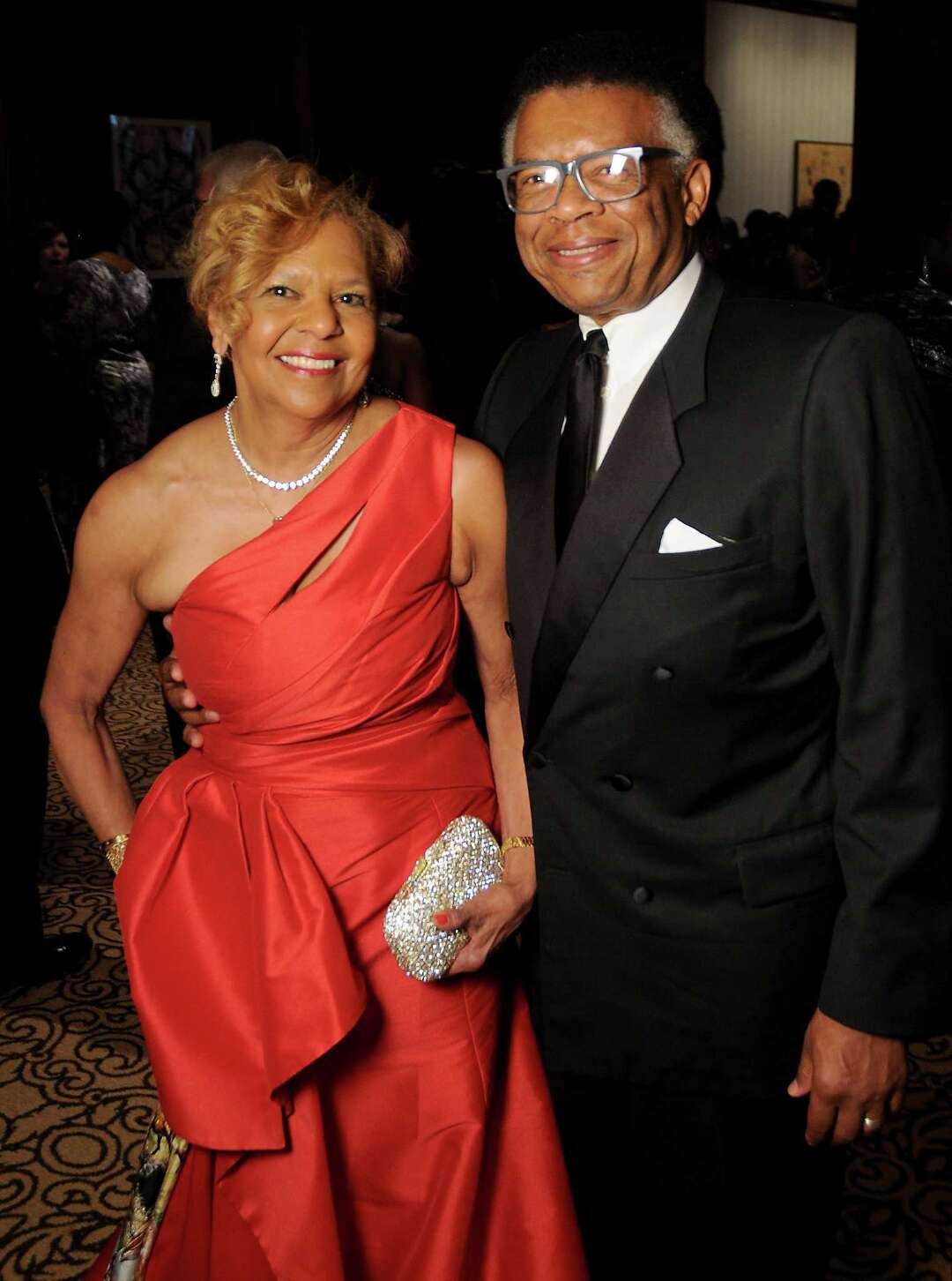 Art gala raises $300,000 for TSU's museum