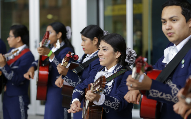 In mariachi music, students find path to college
