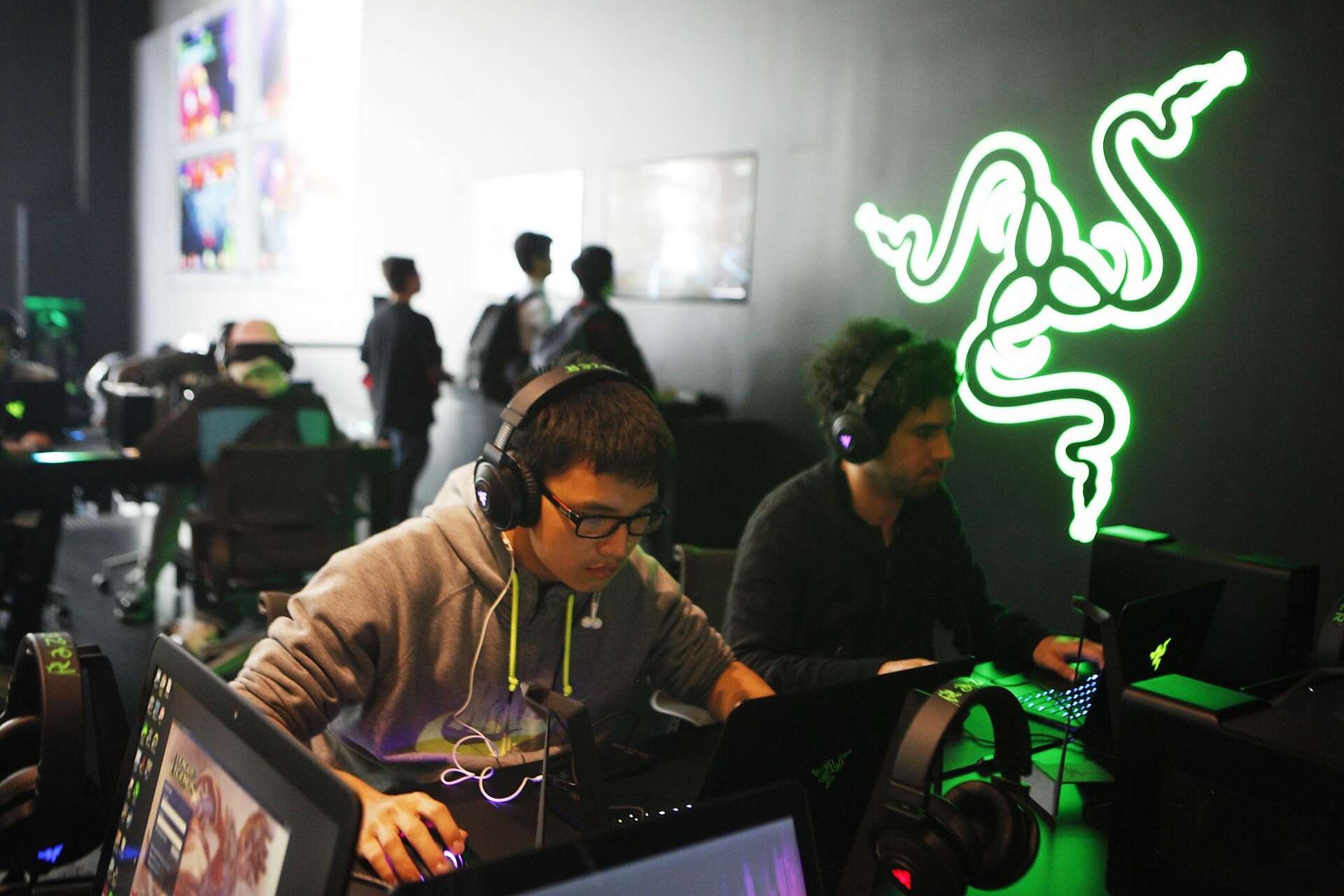 Razer attracts gamers with Westfield mall store