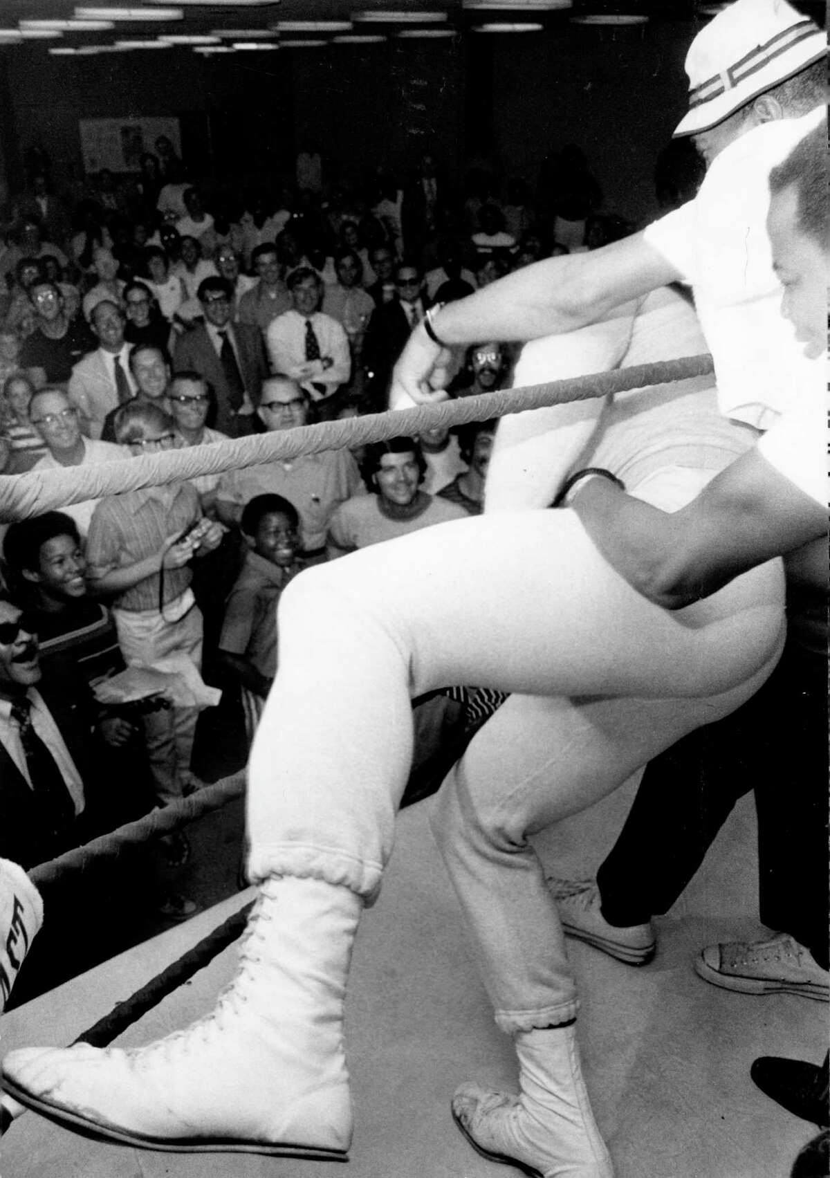 Muhammad Ali and Houston, a star-crossed pair