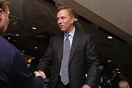 Lamont closer to making possible 2010 run for governor