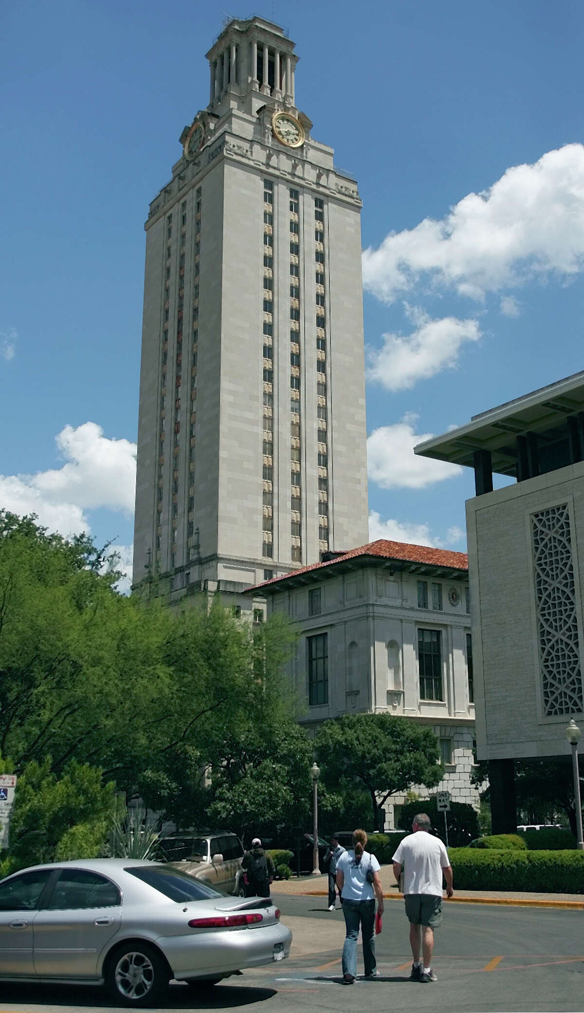 Nearly 50 years ago, bravery at a UT tower