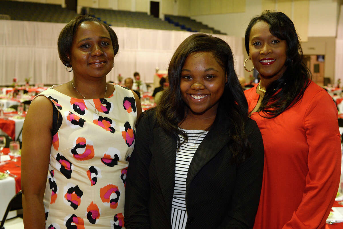 NAACP hosts annual awards banquet