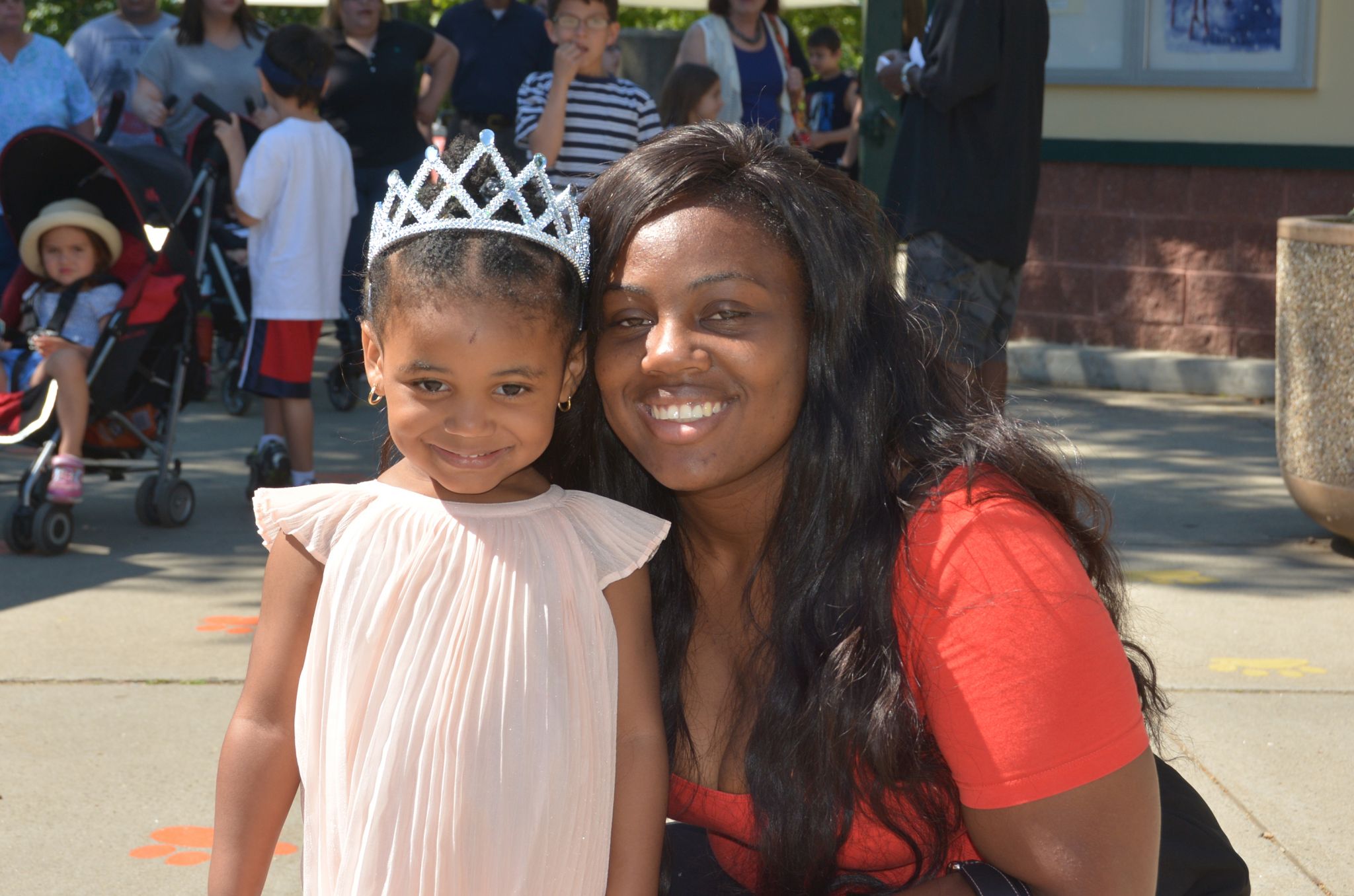 SEEN: Barnum Festival Wing Ding Parade for Kids 2016