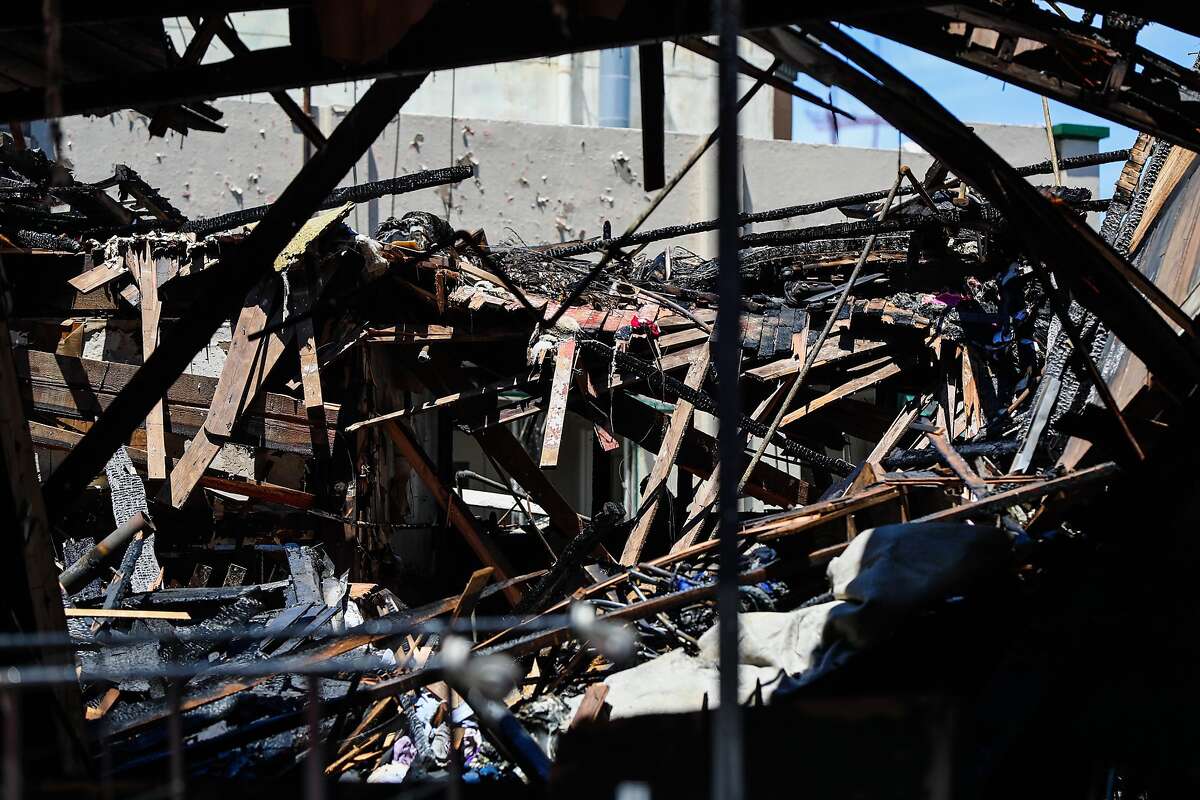 42 displaced as firefighters contain huge 5-alarm fire in Mission