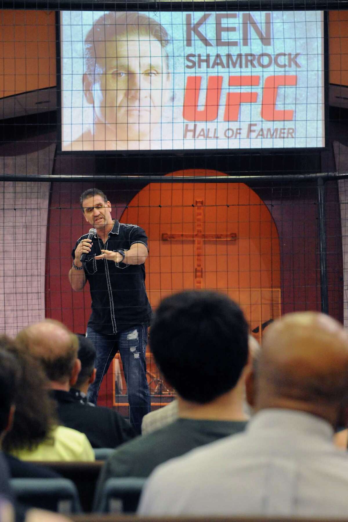 UFC fighter Ken Shamrock addresses Castleton church