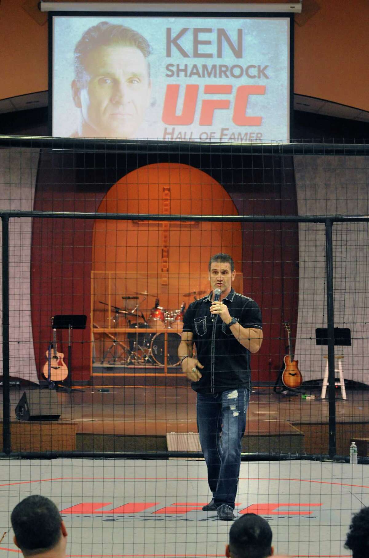 UFC fighter Ken Shamrock addresses Castleton church