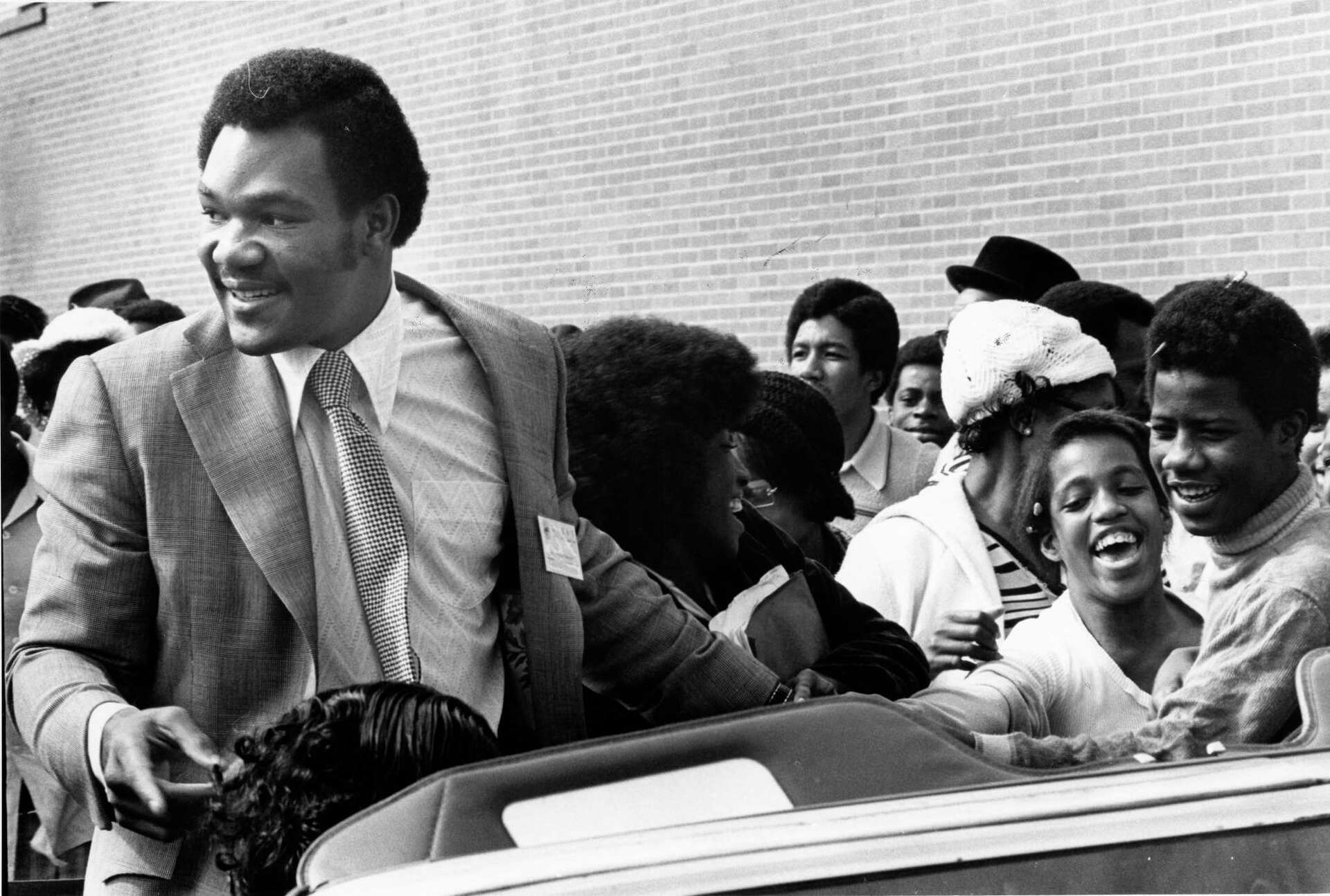 George Foreman obit: Former heavyweight champion, businessman dead