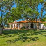 Ex-MLB All-Star Chipper Jones drops price on his Double Dime ranch from ...