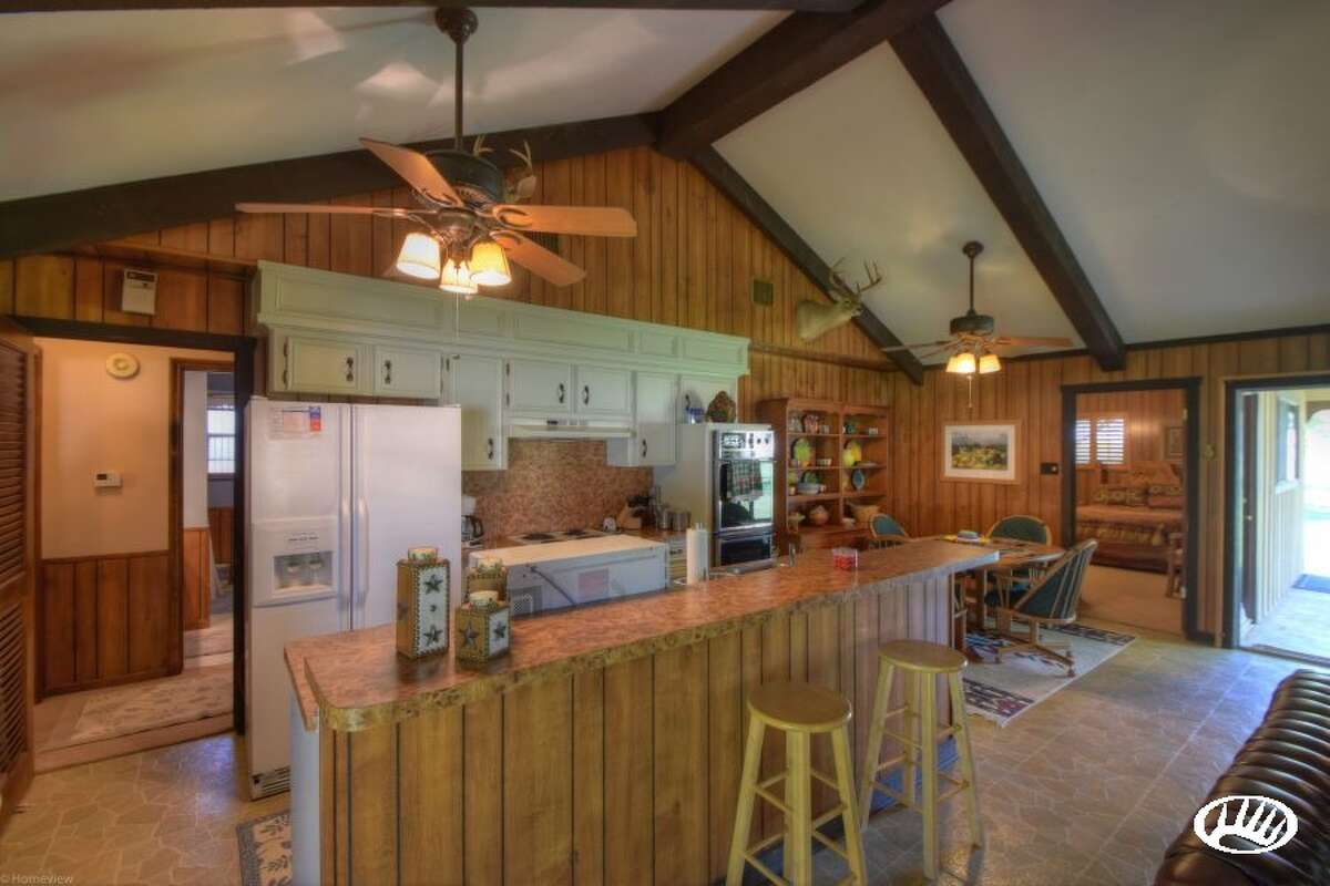 Ex-MLB All-Star Chipper Jones drops price on his Double Dime ranch from ...