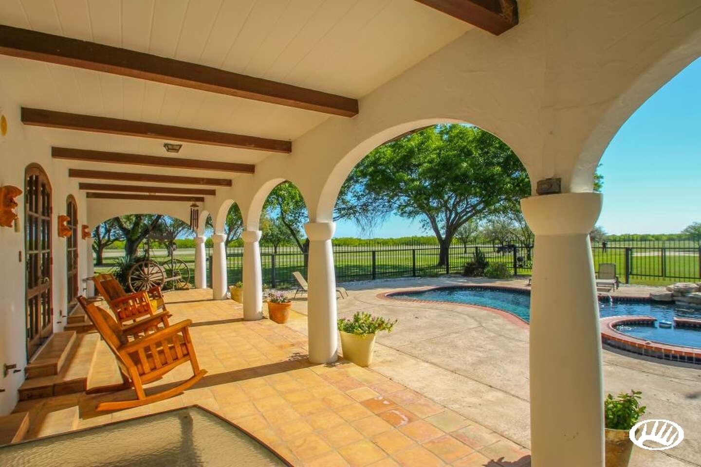 Ex-MLB All-Star Chipper Jones drops price on his Double Dime ranch from ...