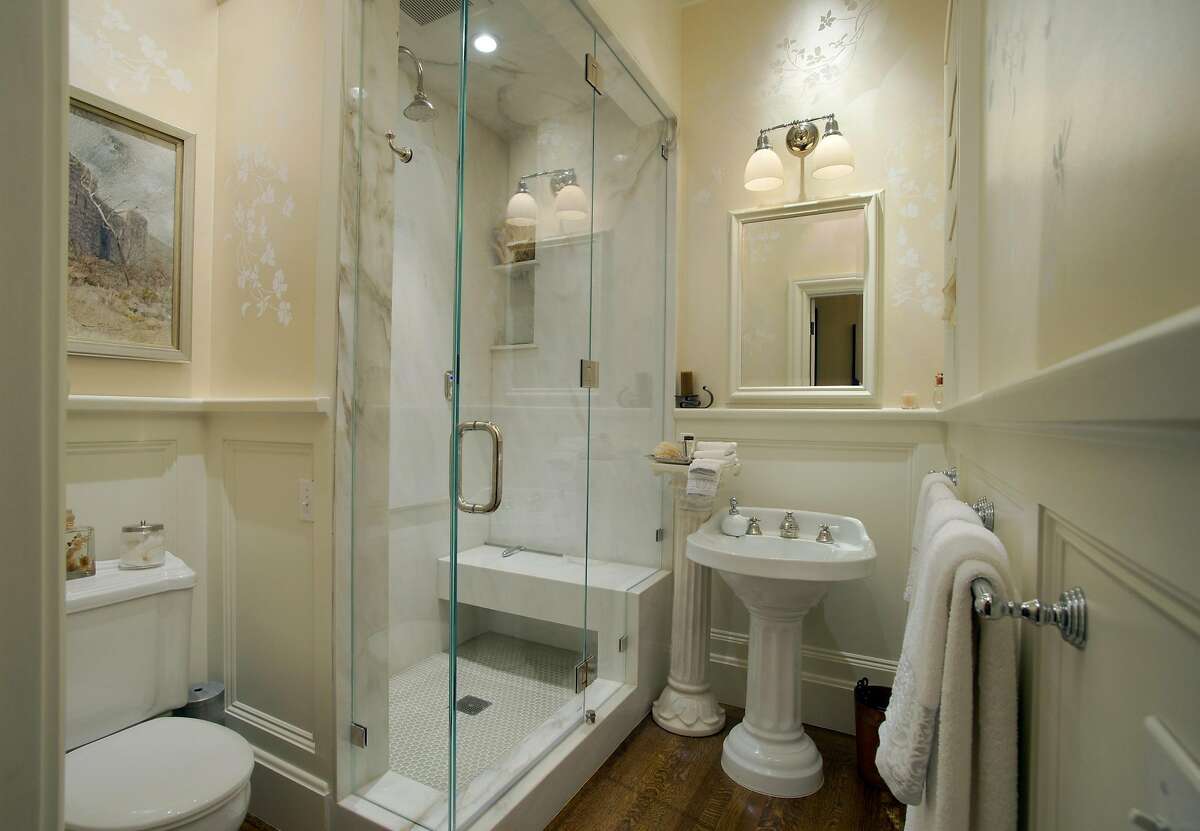 A rare offering on Nob Hill’s northern slope