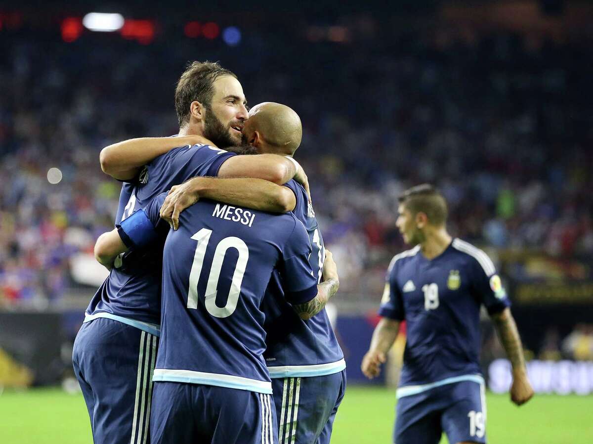 Lionel Messi dazzles as Argentina dominates USA in Copa America semi