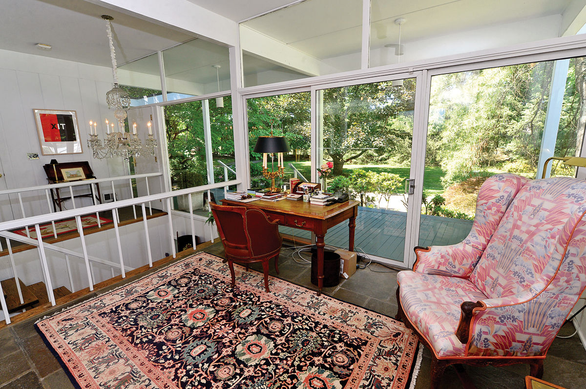 Linear contemporary home hits Westport market