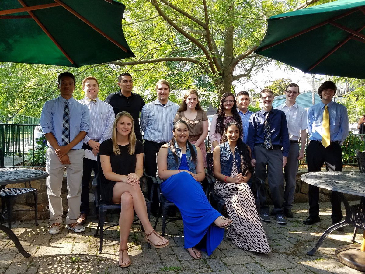 Devon Rotary awards 14 scholarships