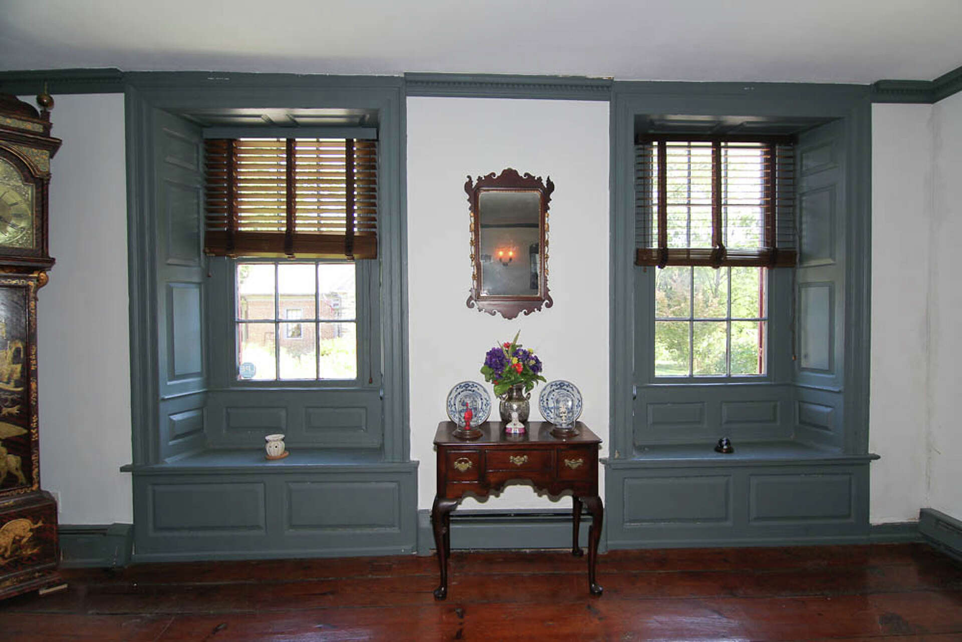 House of the Week: Dutch Colonial in Kinderhook