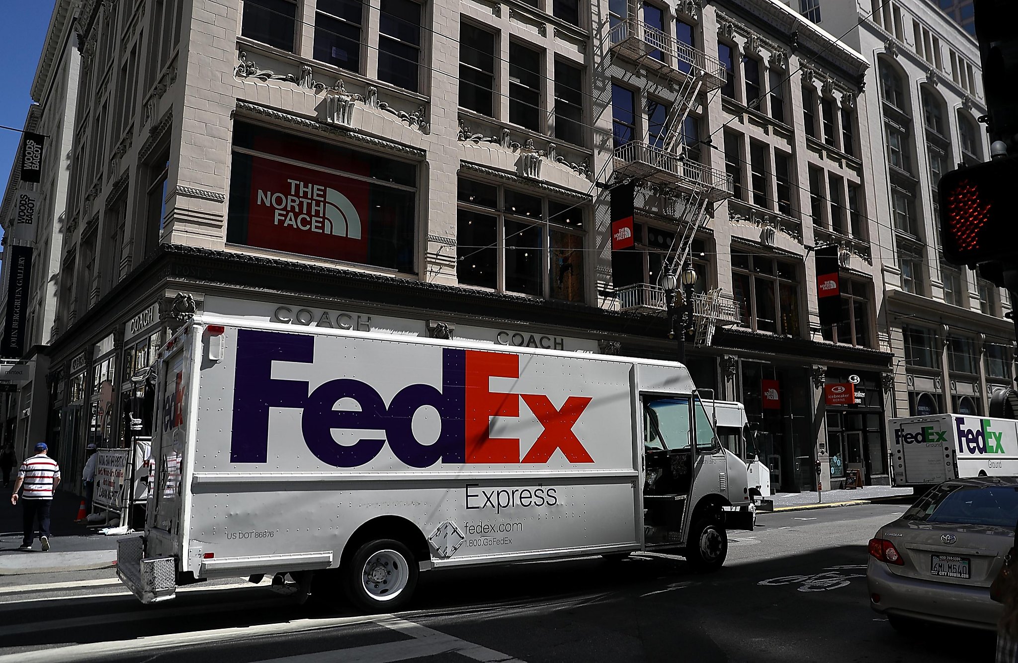 Feds vs. FedEx