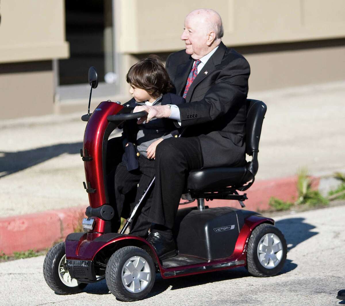 George Mitchell's legacy: a shale revolution, a 'revolutionary' city ...