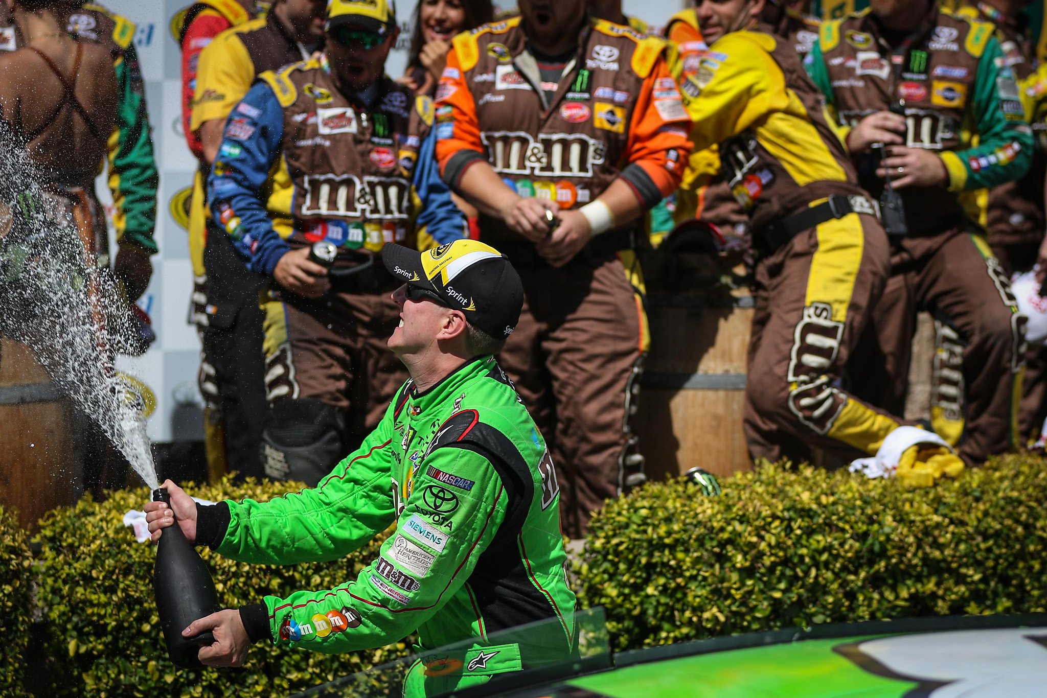 Kyle Busch back to defend Toyota/Save Mart 350 victory