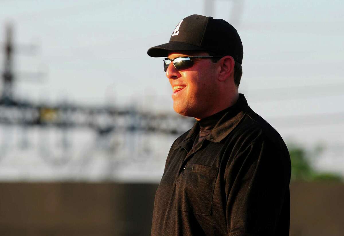 Bluefish win in 10 innings