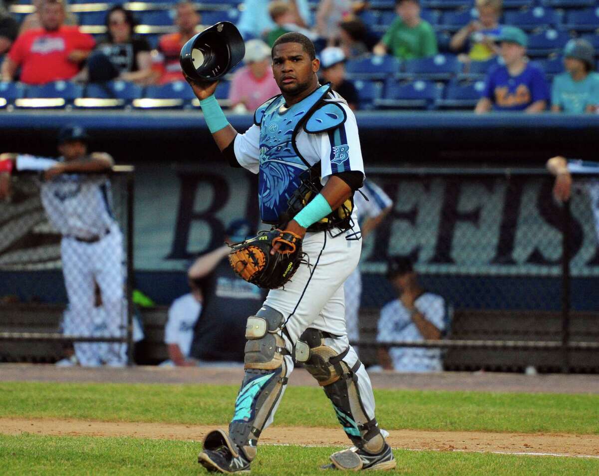 Bluefish win in 10 innings