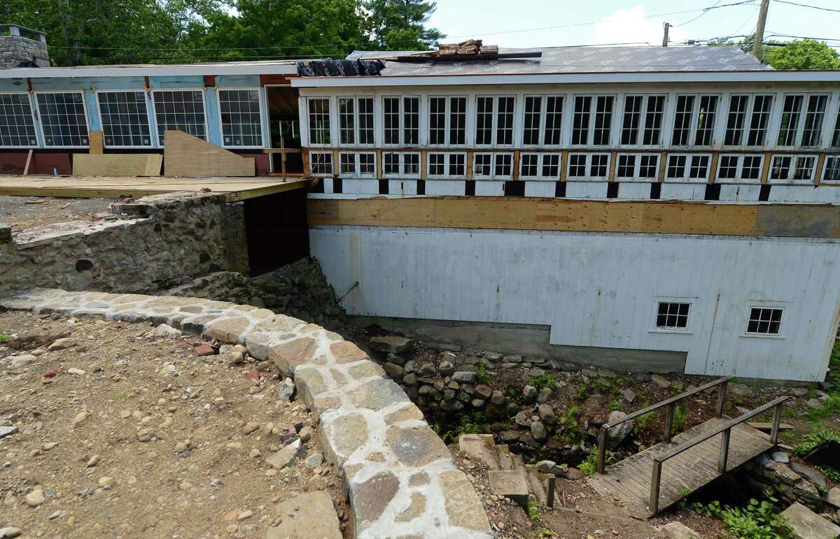 At Silvermine Tavern site, foundation underway for another long run