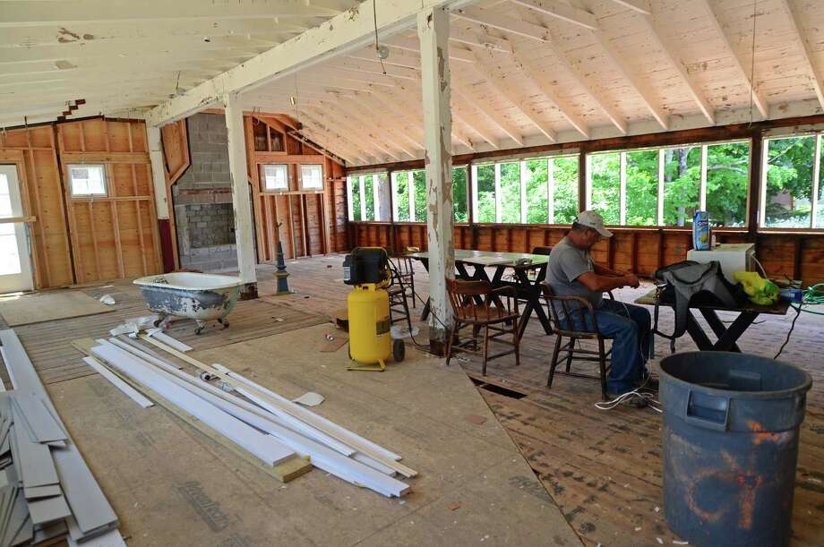 At Silvermine Tavern site, foundation underway for another long run ...