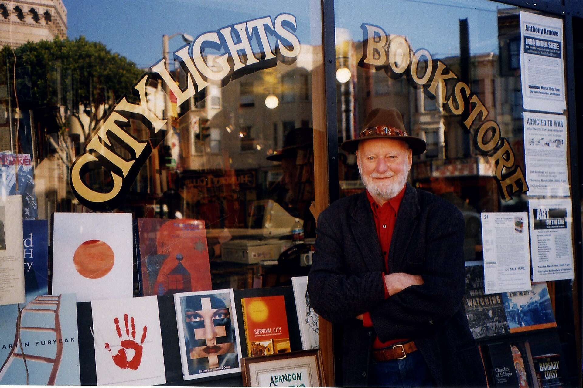 Ferlinghetti speaks out at 99, his voice as vital as ever