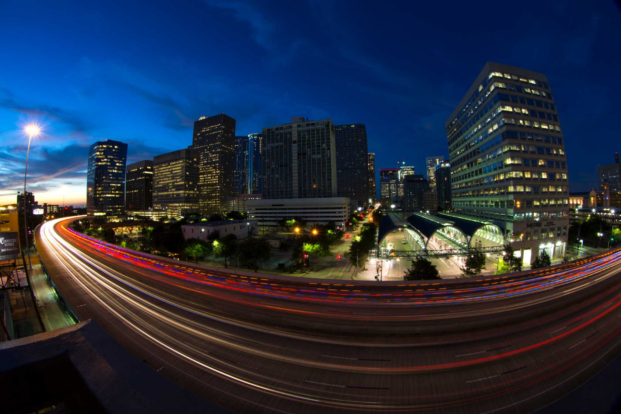 Houston's $7 billion highway project would widen I-45 and revamp city ...