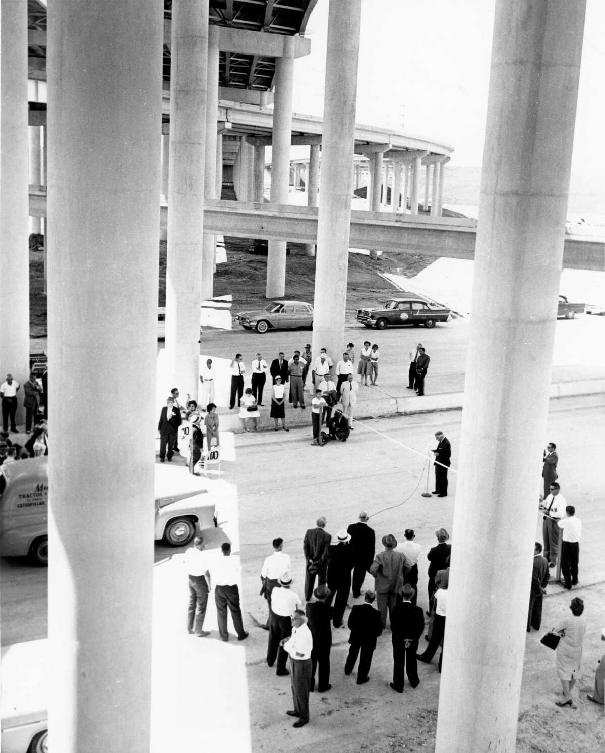 Vintage photos of Houston's Southwest Freeway show how it's changed ...