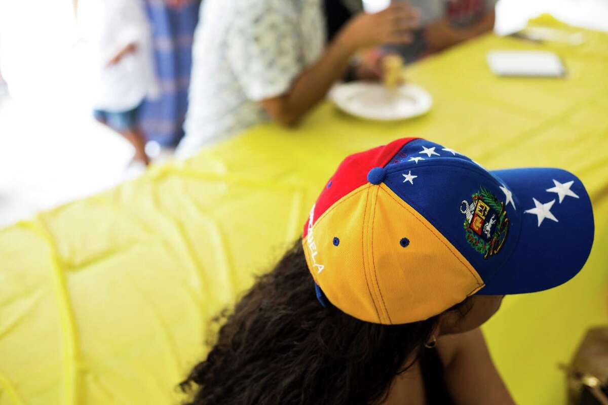 San Antonio’s Venezuela community reaches out to those back home