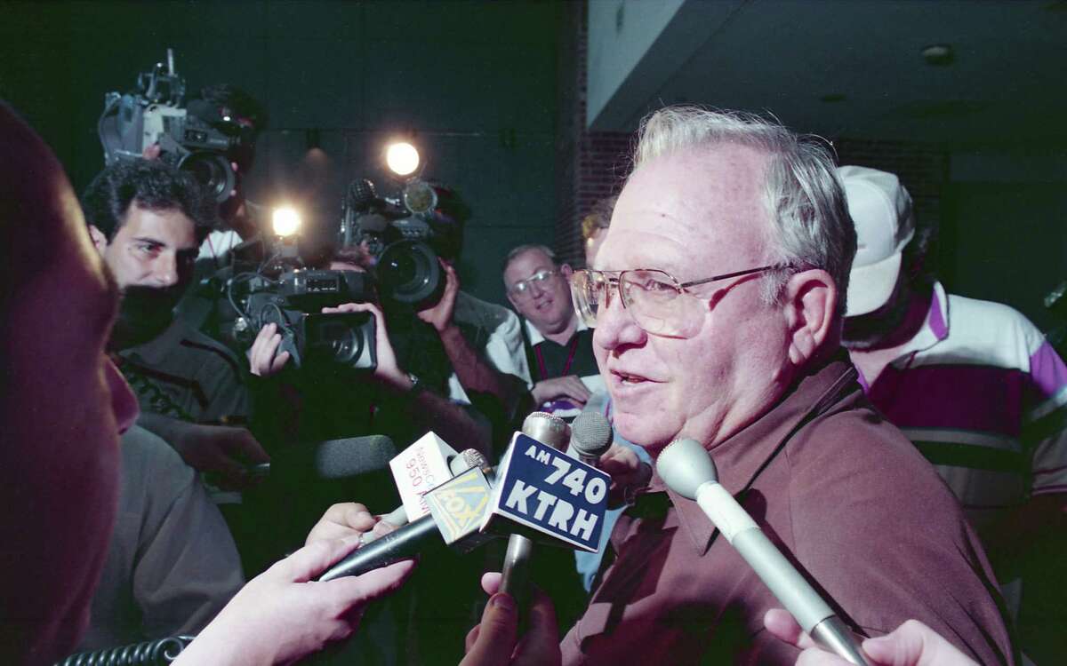 Buddy Ryan's year in Houston: NFL's best defense, a punch and a playoff ...